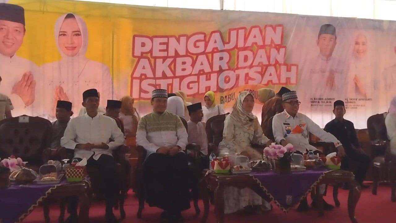 Wagub dan Ketua Tim PKK Provinsi Lampung Hadiri Pengajian Akbar Bersama ...