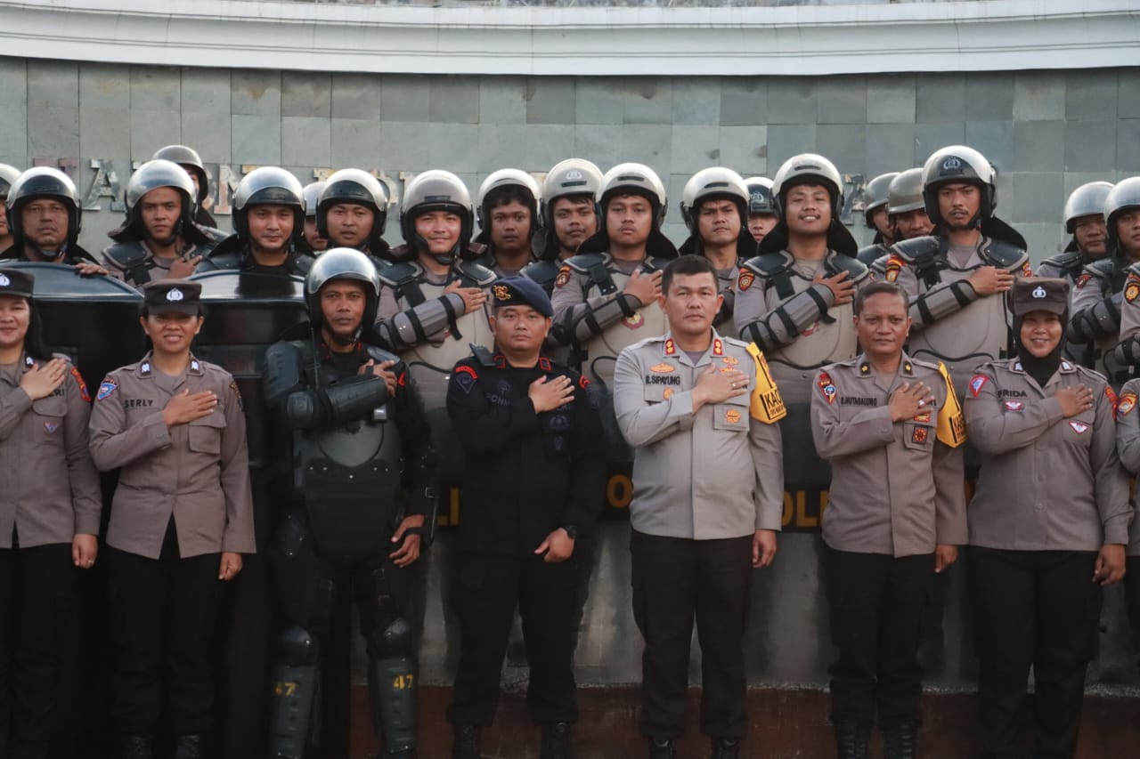 Polres Simalungun dan Brimob Gelar Pelatihan Pengendalian Massa ... Polres Simalungun dan Brimob Gelar Pelatihan Pengendalian Massa ...